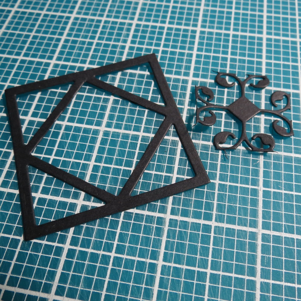 Using the French Quarter Die Three Ways - Mosaic Moments Page Layout System