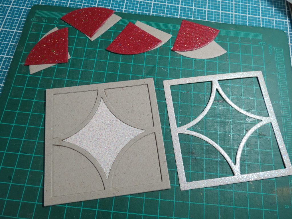 2 Ways to Decorate Your Scrapbook Pages with the Soft Diamond Die