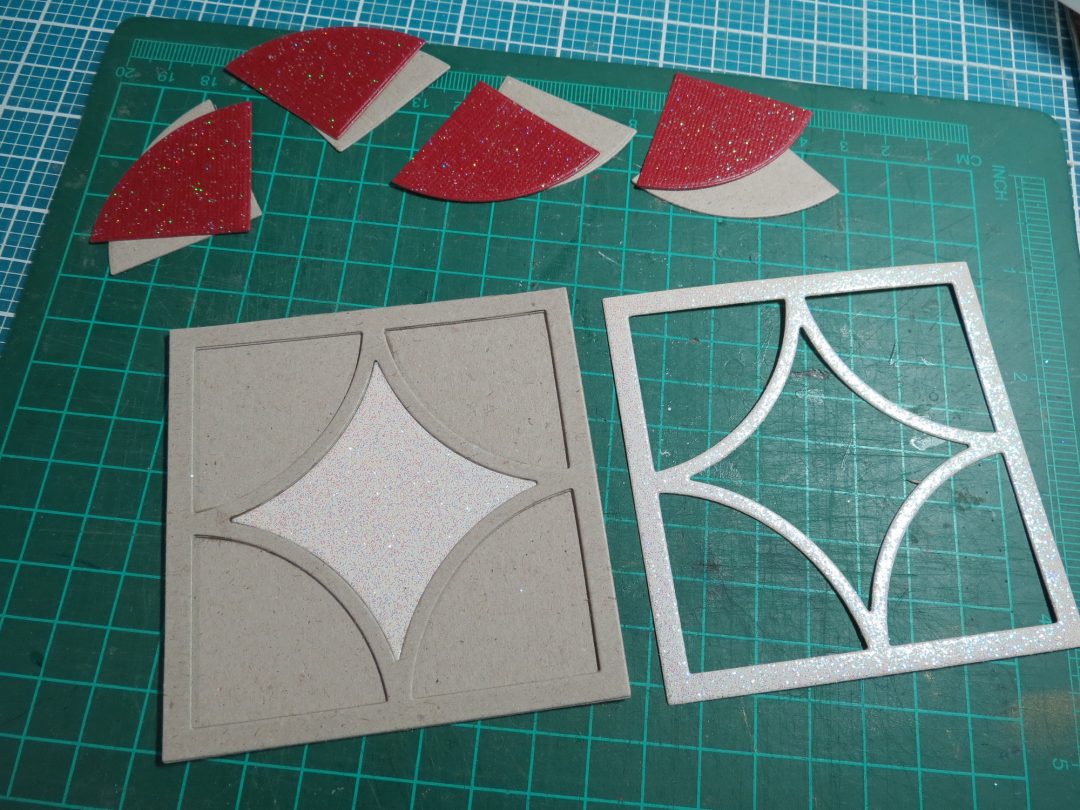 2 Ways to Decorate Your Scrapbook Pages with the Soft Diamond Die